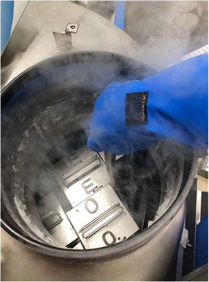 液体窒素回生式 超低温試料保存容器 MVE Fusion® 1500TM | ワケンビーテック Webサイト